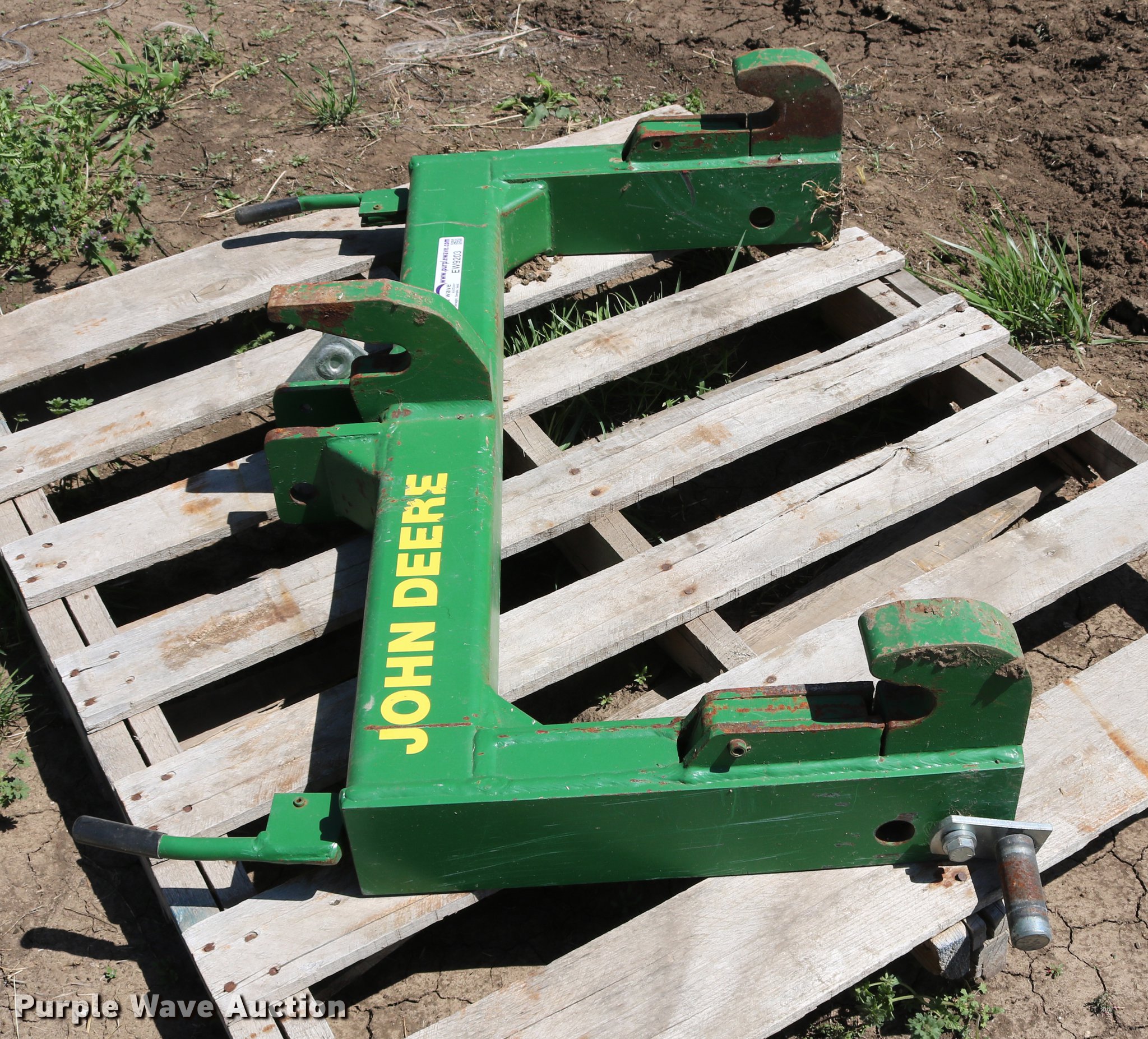 John Deere three point quick attach in Eureka, KS | Item EW9203 sold ...