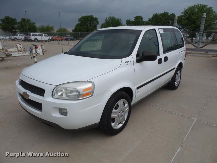 2006 Chevrolet Uplander LS van in Topeka, KS | Item DB6059 sold ...