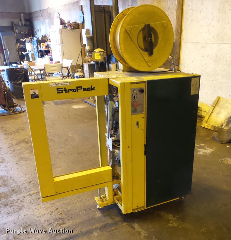Strapack RQ-8Y banding machine in Gilbert, MN | Item DW9743 sold ...