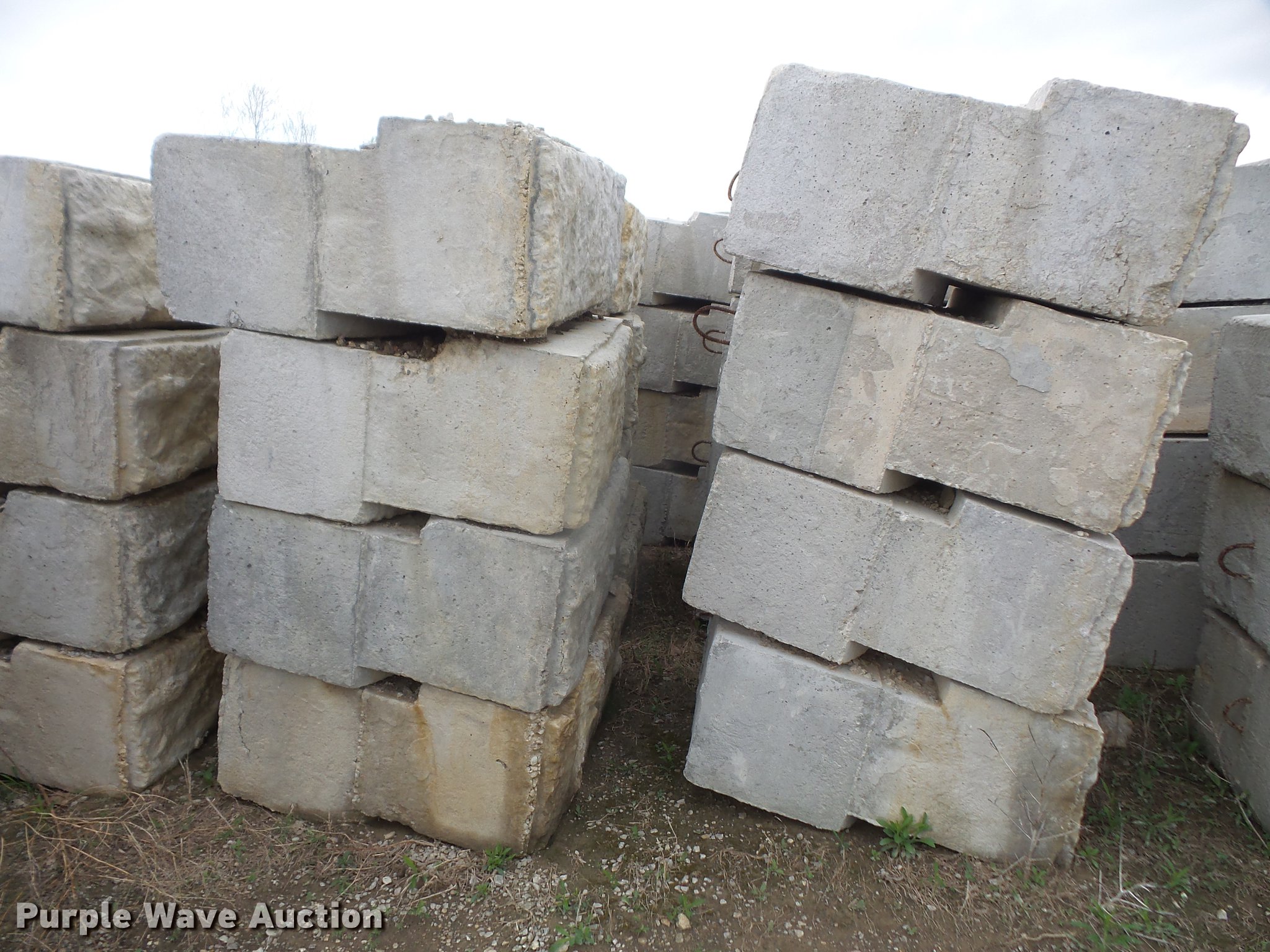 (24) Big Block concrete blocks in Basehor, KS | Item G1158 sold ...