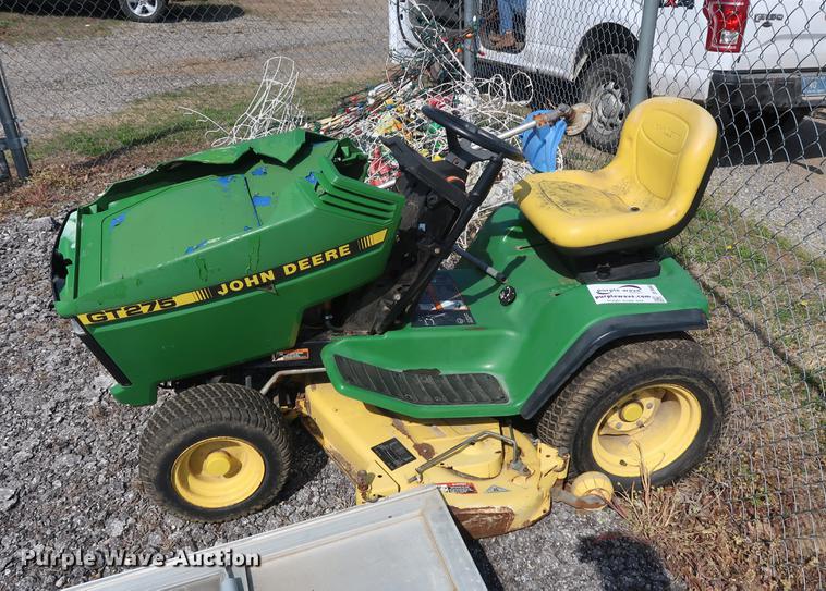 John Deere GT275 lawn mower in Nevada, MO | Item DF3660 sold | Purple Wave