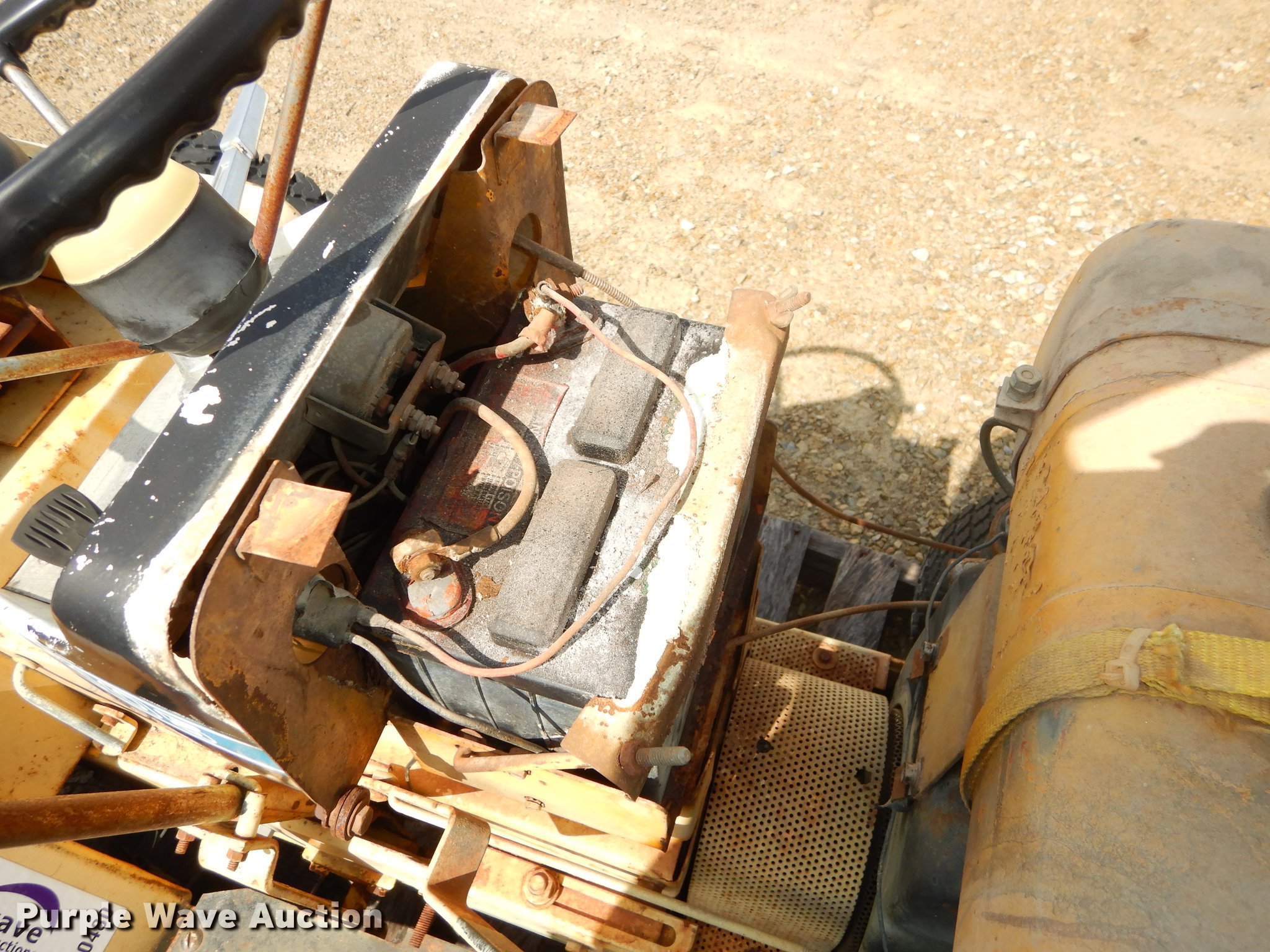 1976 International Cub Cadet 105 lawn mower in Manhattan, KS | Item ...