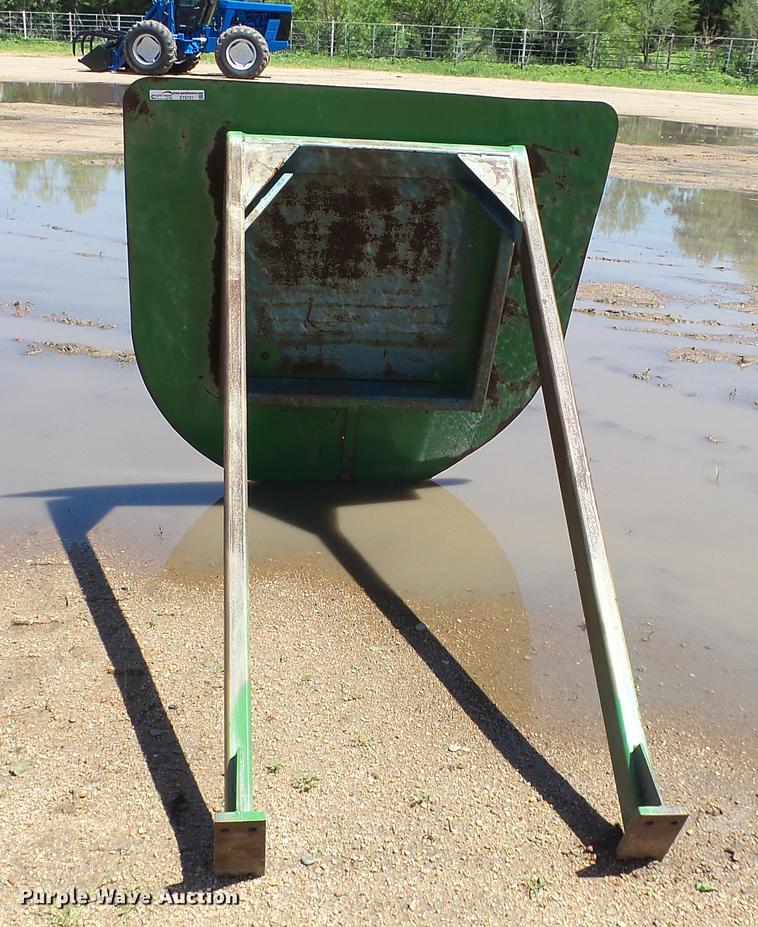 Steel tractor canopy in Kinsley, KS | Item ET9721 sold | Purple Wave