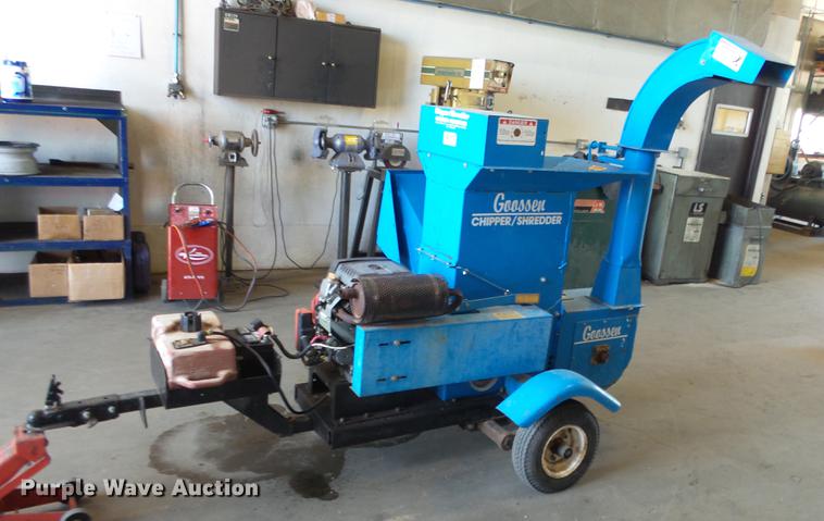Goossen chipper/shredder in Hutchinson, KS | Item ET9537 sold | Purple Wave