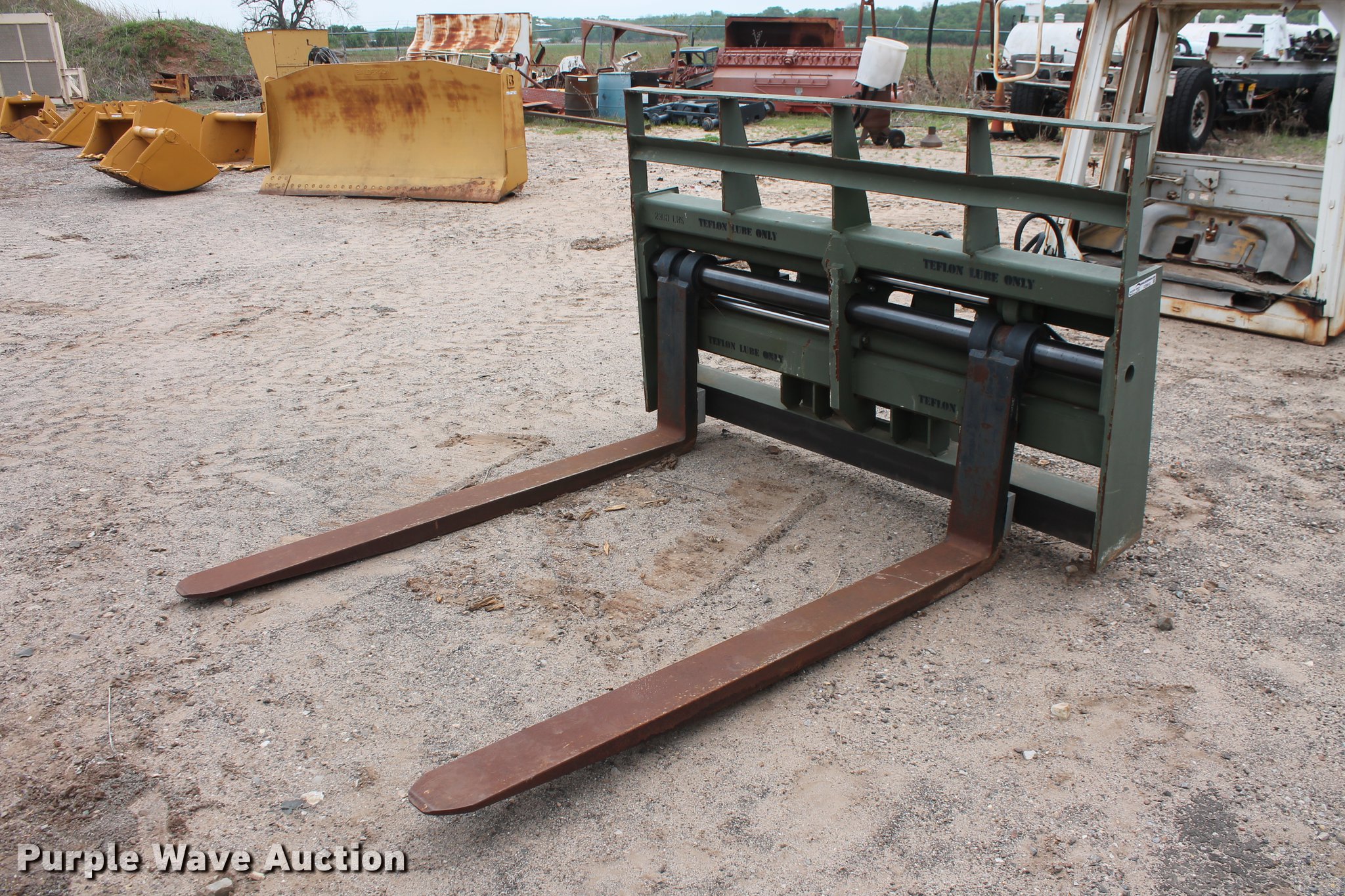 Sky Trak telehandler pallet forks in Goldsby, OK | Item DZ9912 sold ...