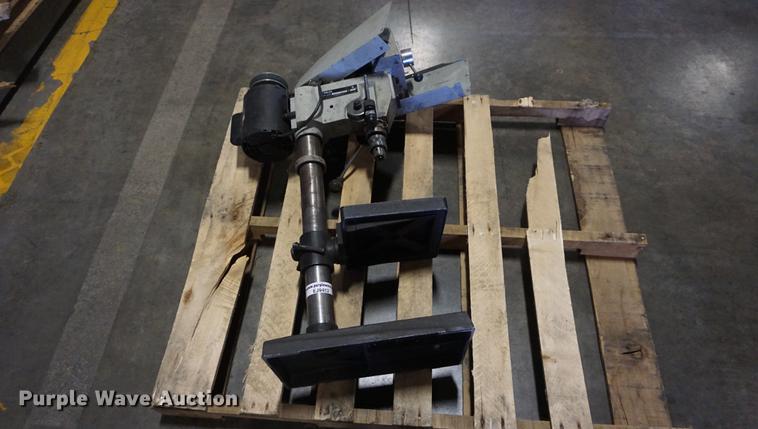 Delta DP350 drill press in Lansing, KS | Item EJ9452 sold | Purple Wave
