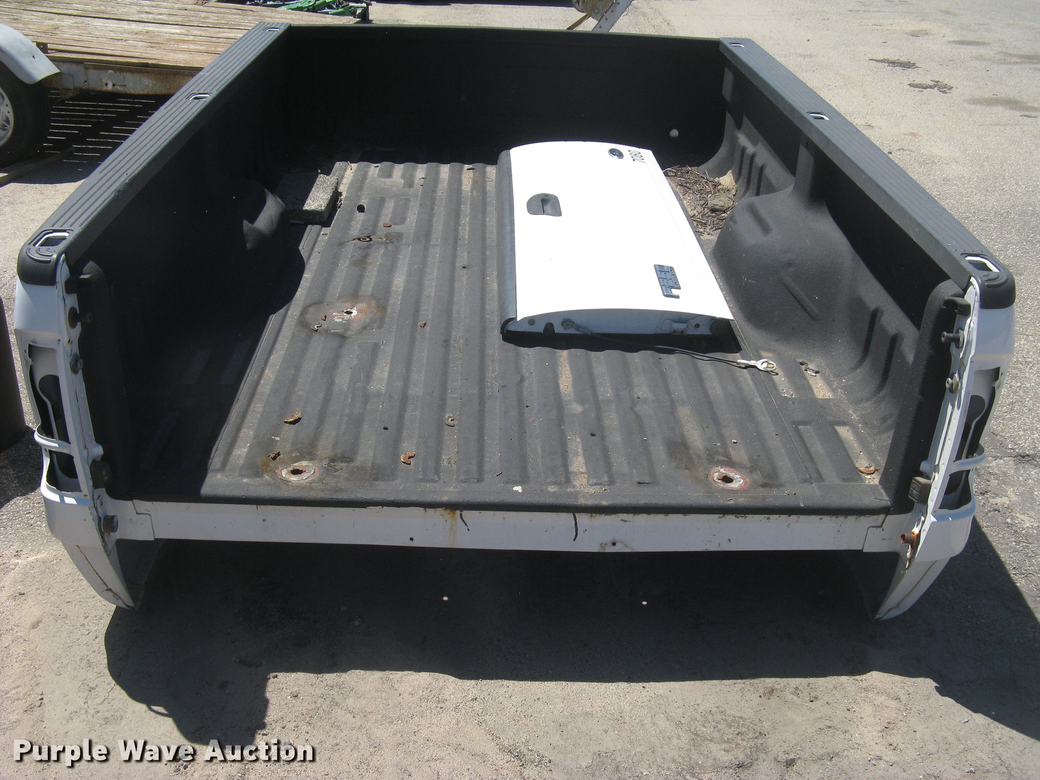 2003 Ford F250 pickup truck bed in Wichita, KS | Item BP9500 sold ...
