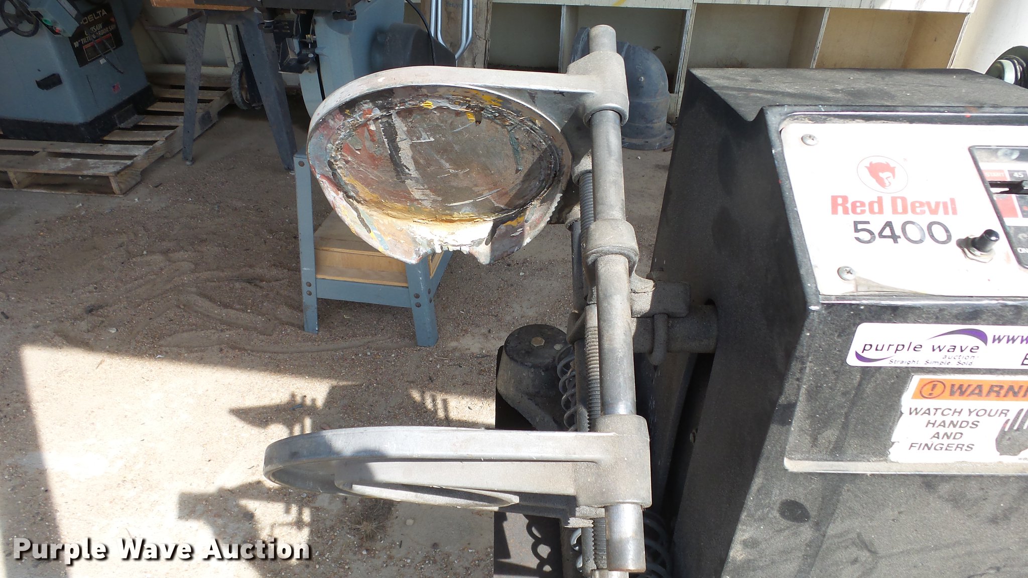 Red Devil 5400 paint shaker in El Dorado, KS | Item ET9625 sold ...