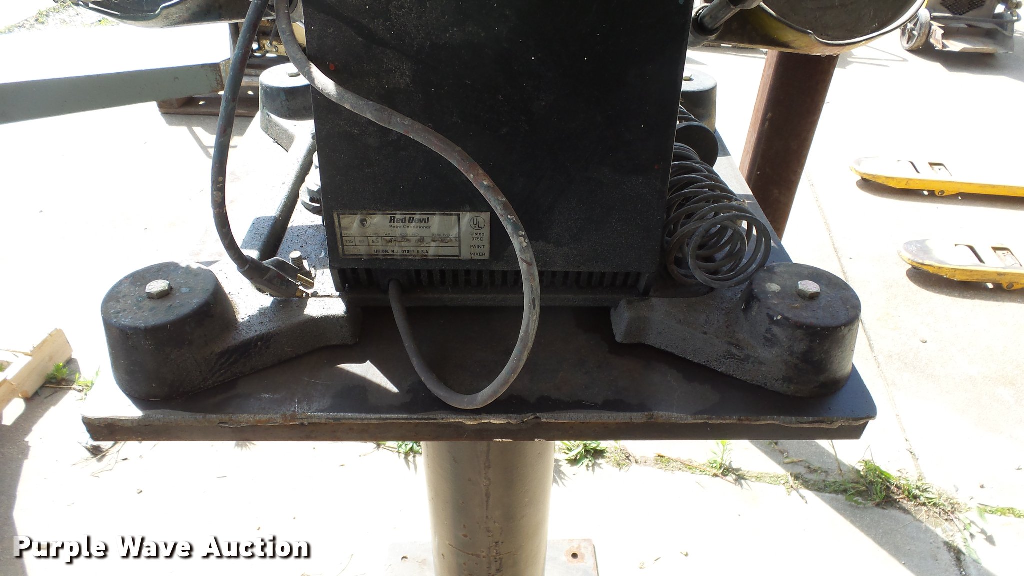 Red Devil 5400 paint shaker in El Dorado, KS | Item ET9625 sold ...