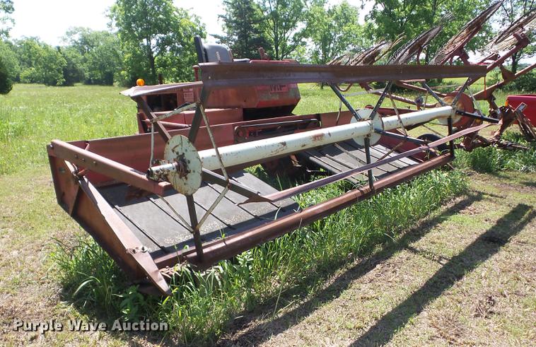 Massey Ferguson 655 Hydro windrower in Erie, KS | Item BI9512 sold | Purple Wave