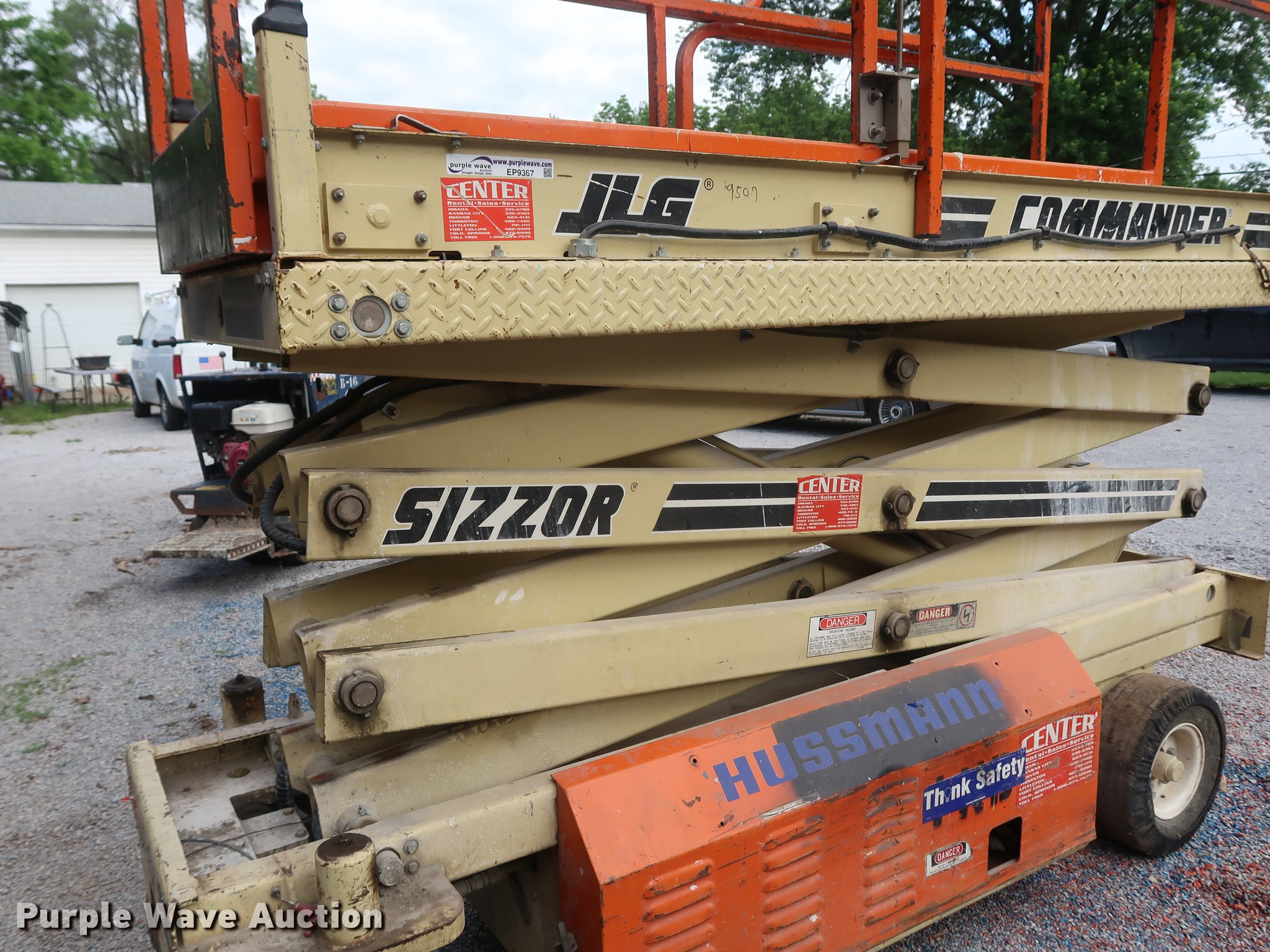 1996 JLG CM2033 Scizzor Commander scissor lift in Independence, MO ...