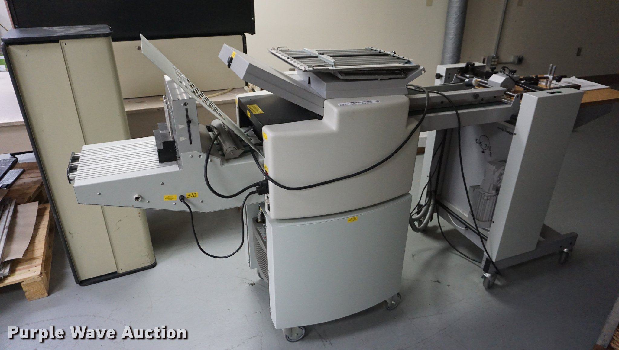 Pressure seal PS600 folder sealer machine in Topeka, KS | Item EJ9335 ...