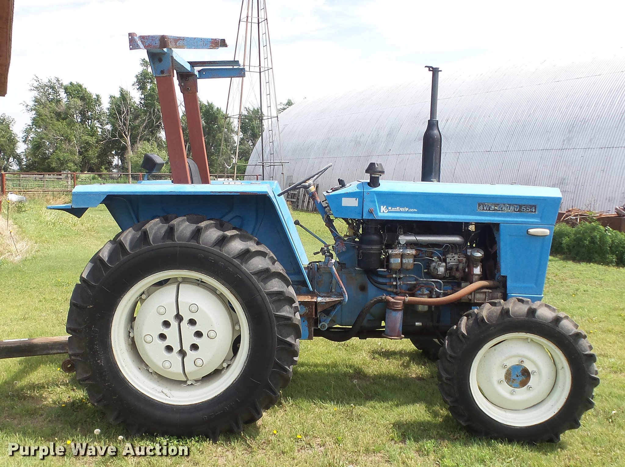 Rhino 554 MFWD tractor in Garfield, KS | Item DE7112 sold | Purple Wave