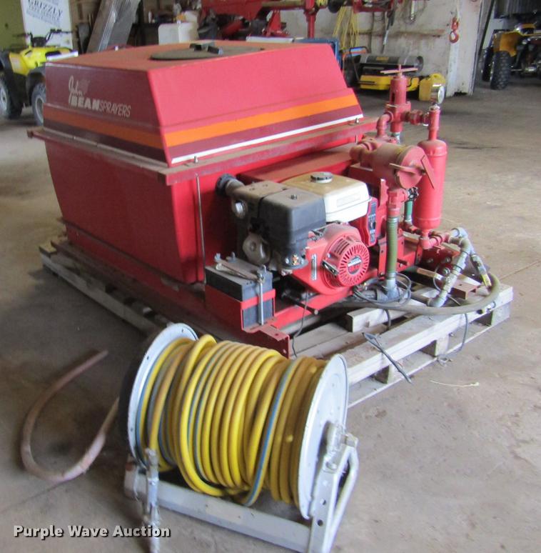 John Bean RC20 sprayer in Camp Point, IL | Item DD2683 sold | Purple Wave