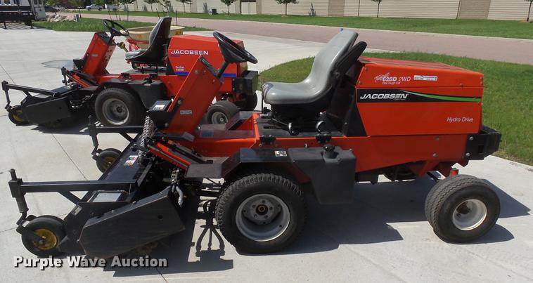 Jacobsen Turfcat 628D lawn mower in Harrisburg, SD | Item DX9119 sold ...