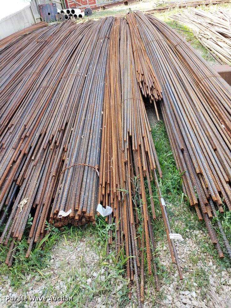 (300) 1/2" rebar in Grain Valley, MO | Item EP9448 sold | Purple Wave