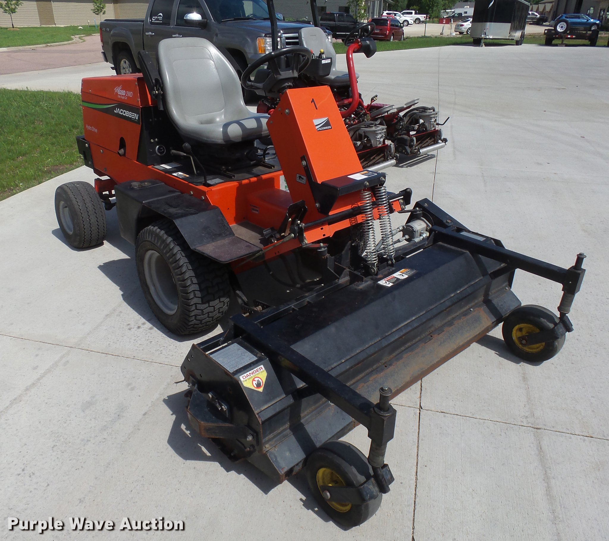 Jacobsen Turfcat 628D lawn mower in Harrisburg, SD | Item DX9119 sold ...