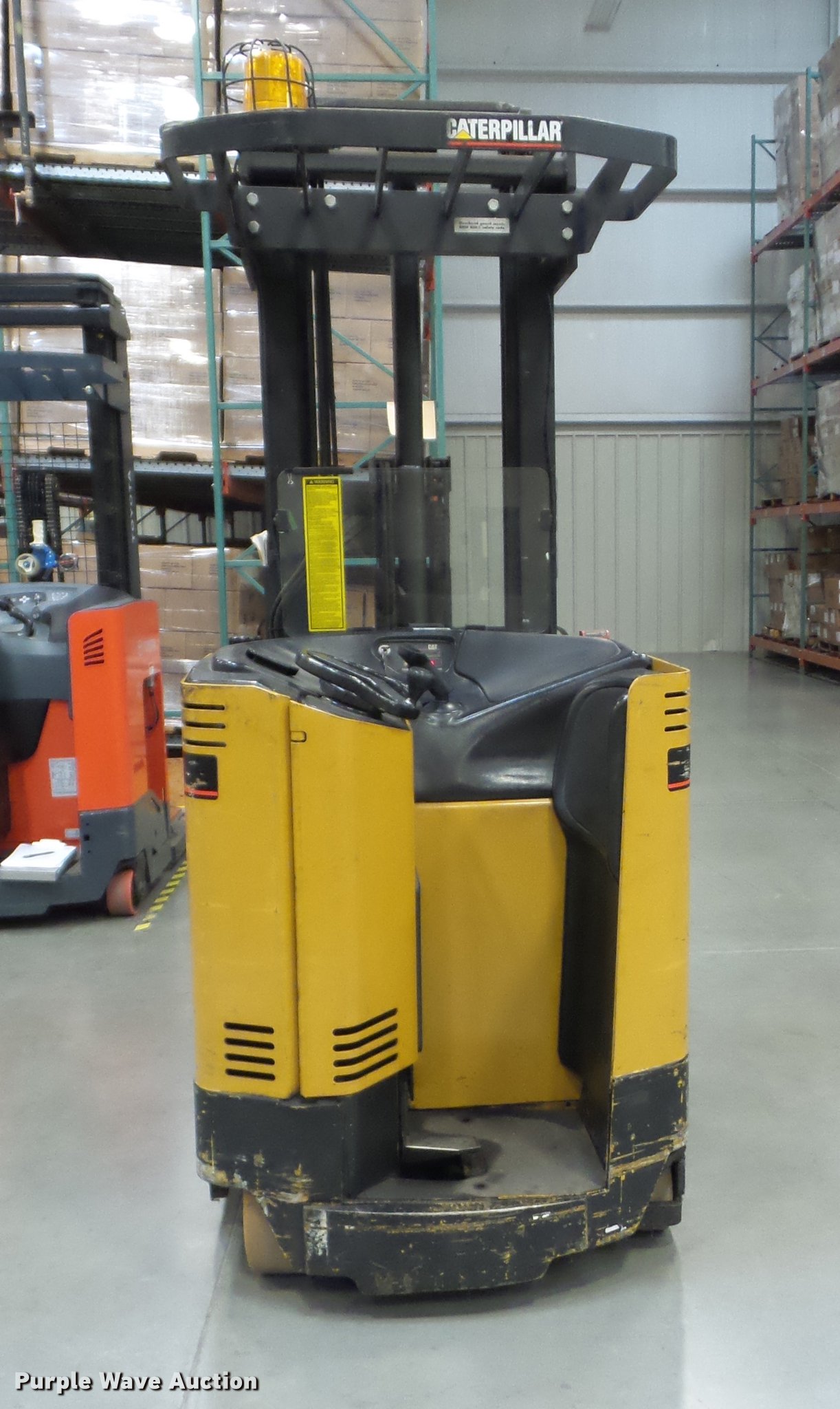 Caterpillar NRR30 narrow isle forklift in Bartlesville, OK | Item ...