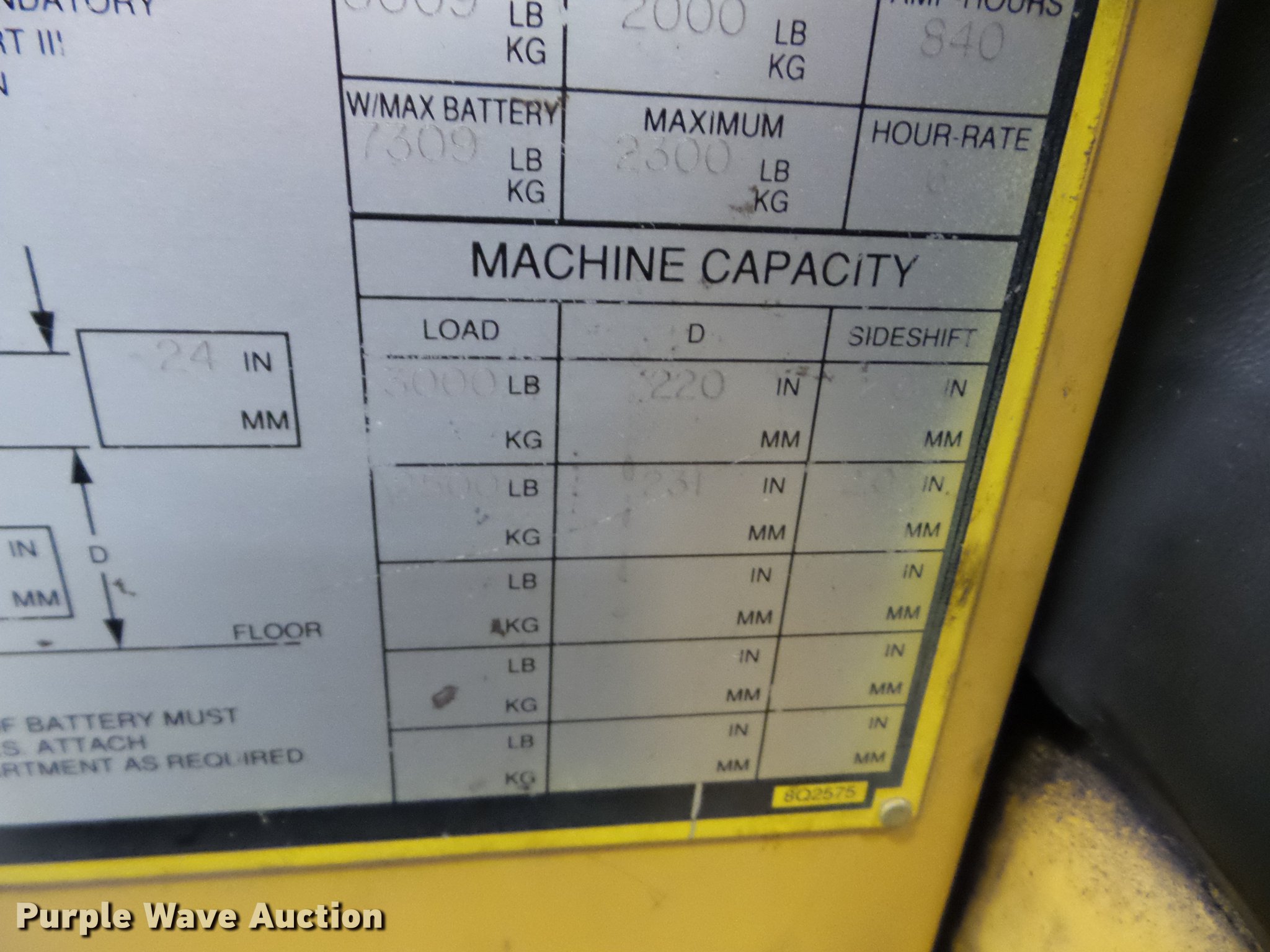 Caterpillar NRR30 narrow isle forklift in Bartlesville, OK | Item ...