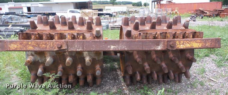 Pad foot roller in Claremore, OK | Item EI9821 sold | Purple Wave