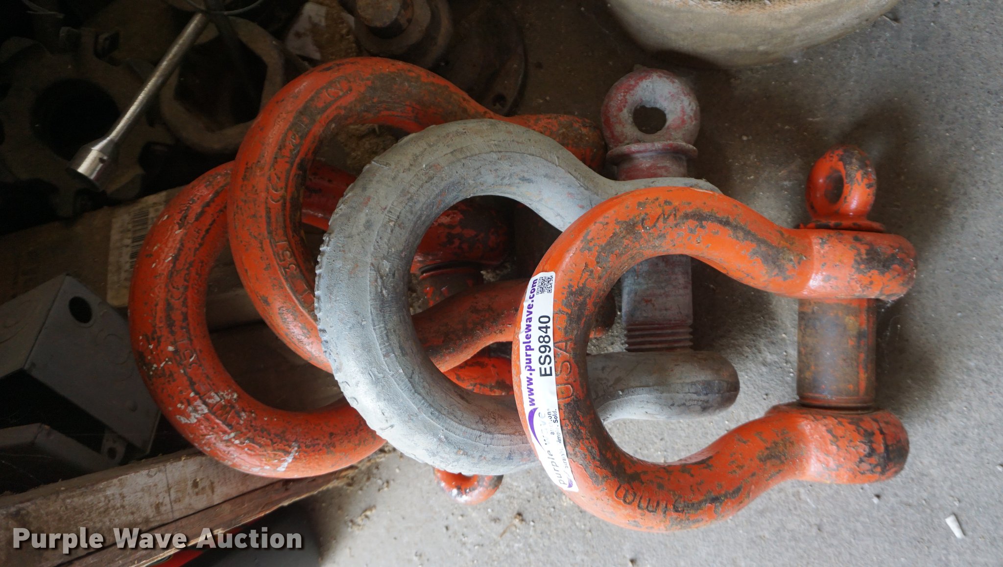 (4) clevises in Holton, KS | Item ES9840 sold | Purple Wave