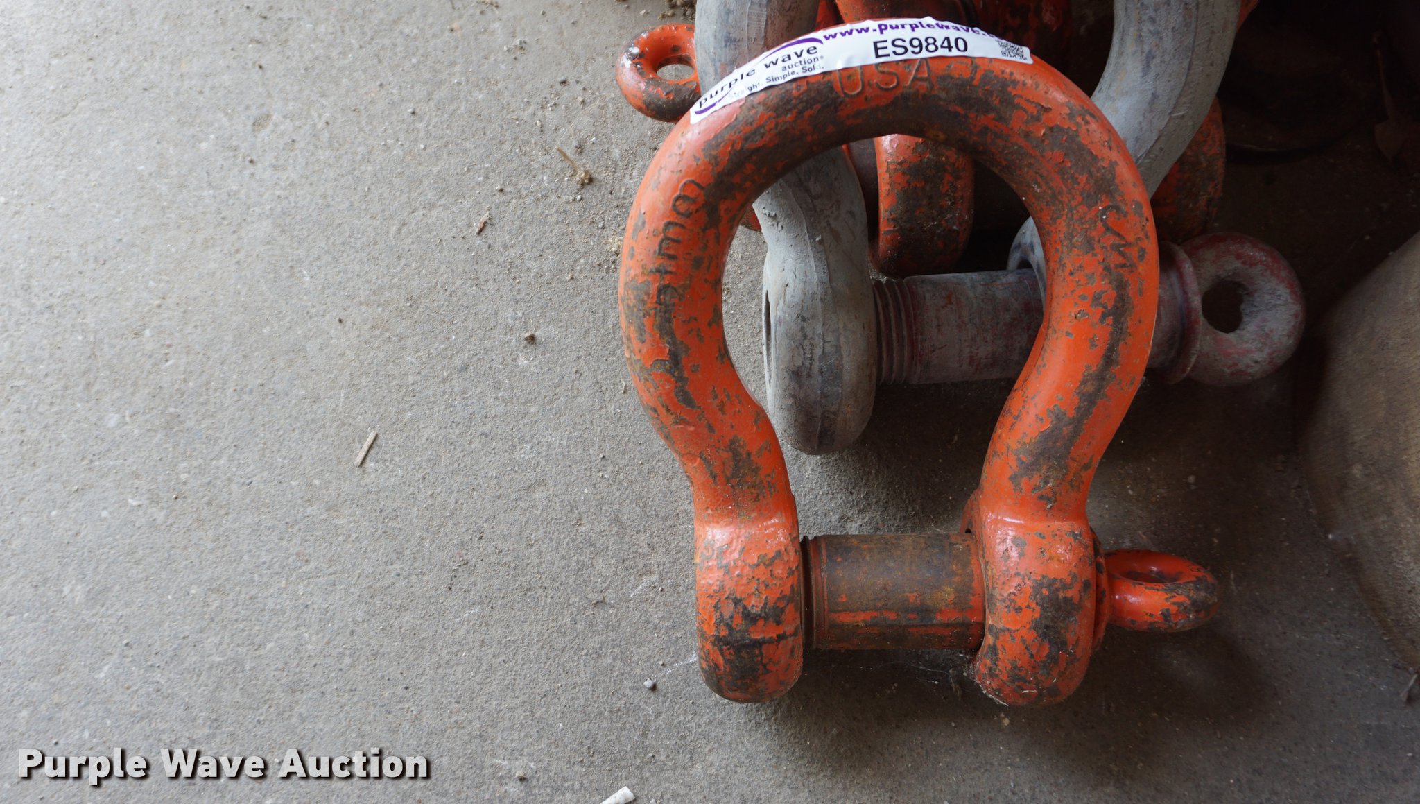 (4) clevises in Holton, KS | Item ES9840 sold | Purple Wave