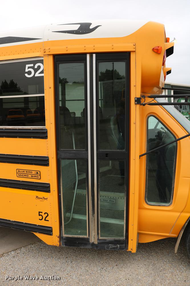 2004 Ford E450 Blue Bird school bus in Chapman, KS | Item DC7520 sold ...