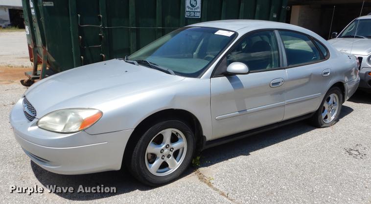 2002 Ford Taurus SE in Osawatomie, KS | Item DE1857 sold | Purple Wave