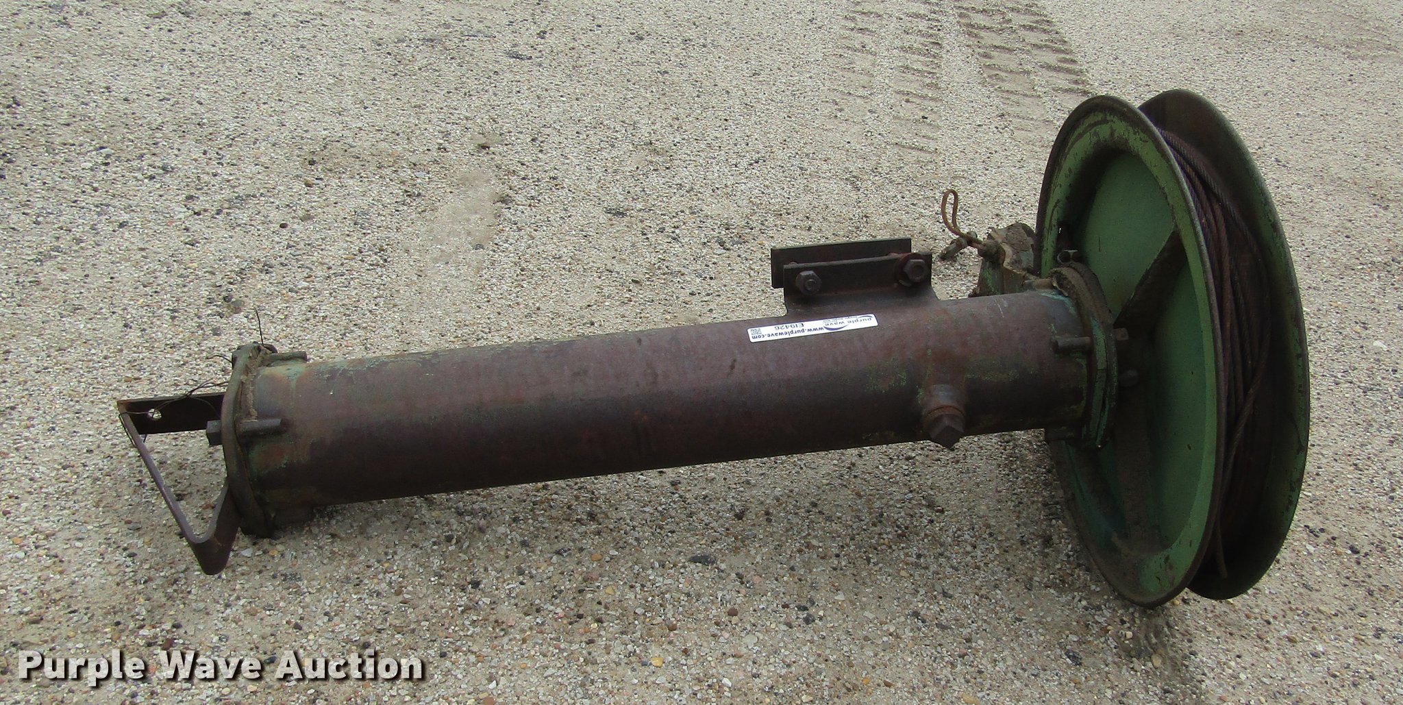 Crane spool in Russell, KS | Item EI9426 sold | Purple Wave