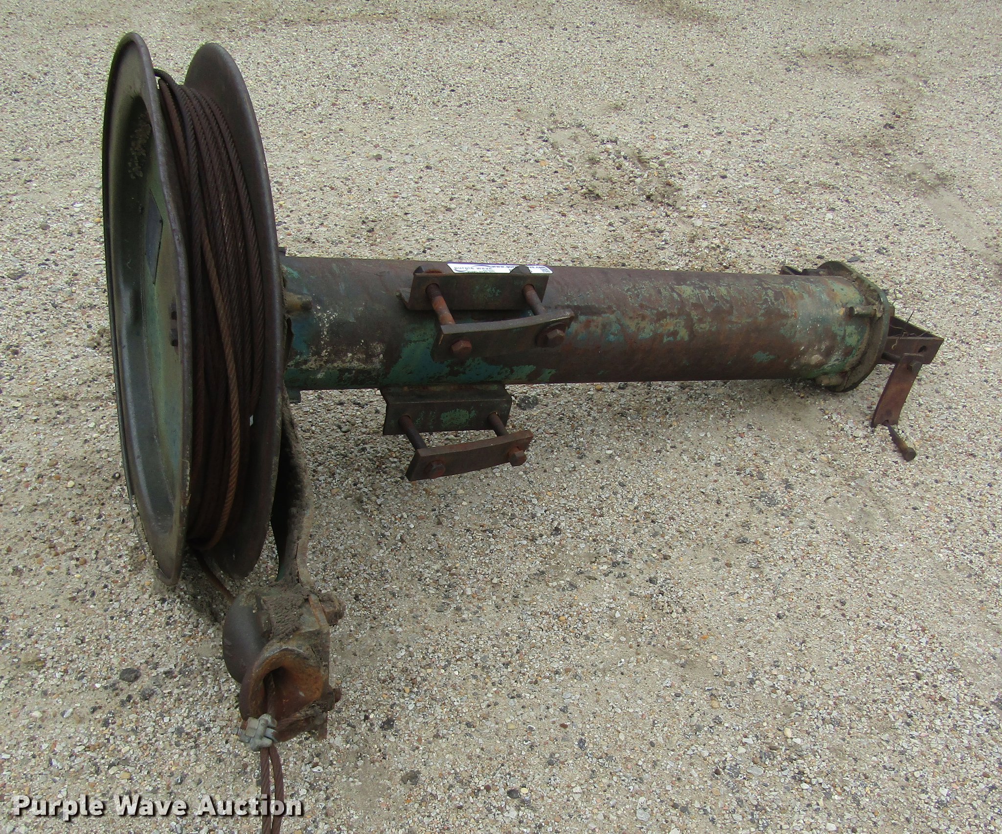 Crane spool in Russell, KS | Item EI9426 sold | Purple Wave