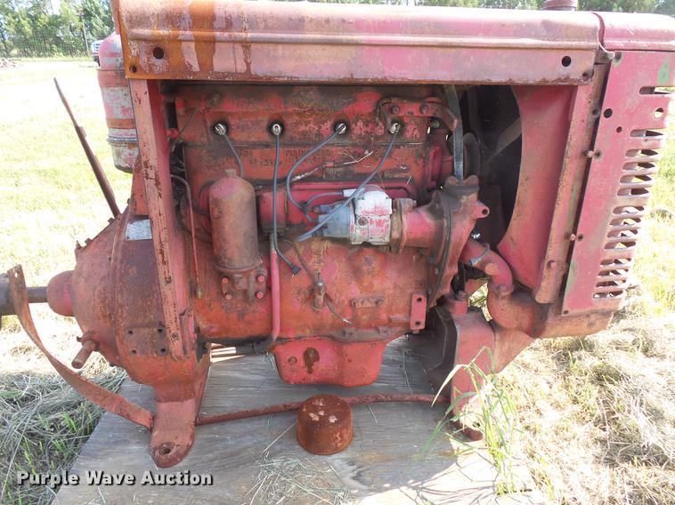 International four cylinder gas engine in Veblen, SD | Item EV9091 sold ...
