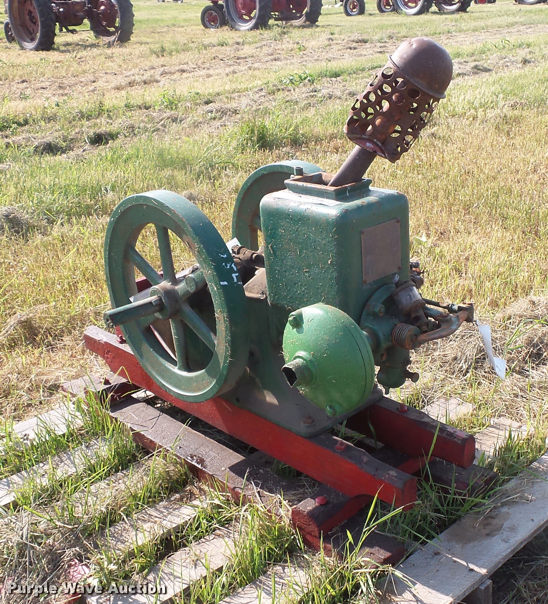 Root & Vandervoort hit and miss engine in Veblen, SD | Item EV9095 sold ...