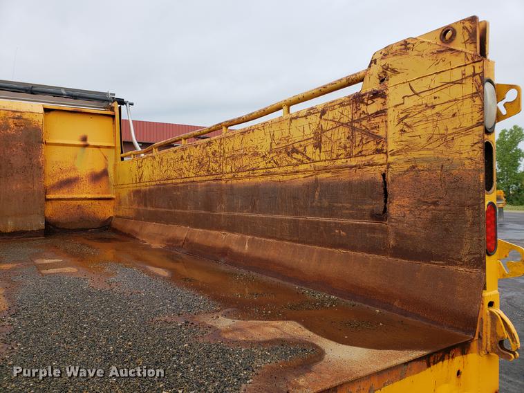 2002 International 2554 dump truck in Lee's Summit, MO | Item DF2353 ...