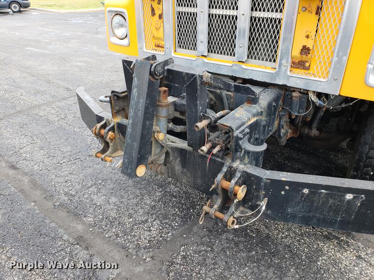 2002 International 2554 dump truck in Lee's Summit, MO | Item DF2353 ...