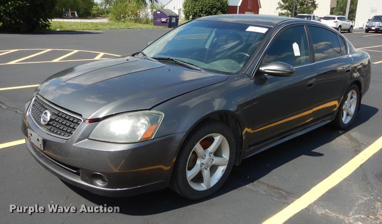 2006 Nissan Altima SE in Manhattan, KS | Item DB8263 sold | Purple Wave