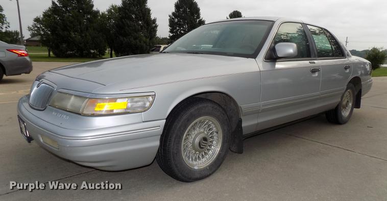 1995 Mercury Grand Marquis in Adams, NE | Item DB8639 sold | Purple Wave