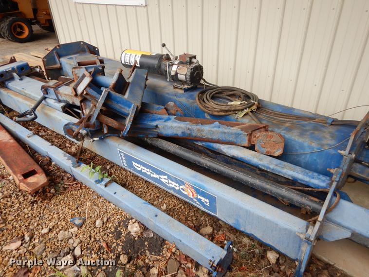 Forward 9000A automotive lift in Topeka, KS | Item EM9602 sold | Purple ...