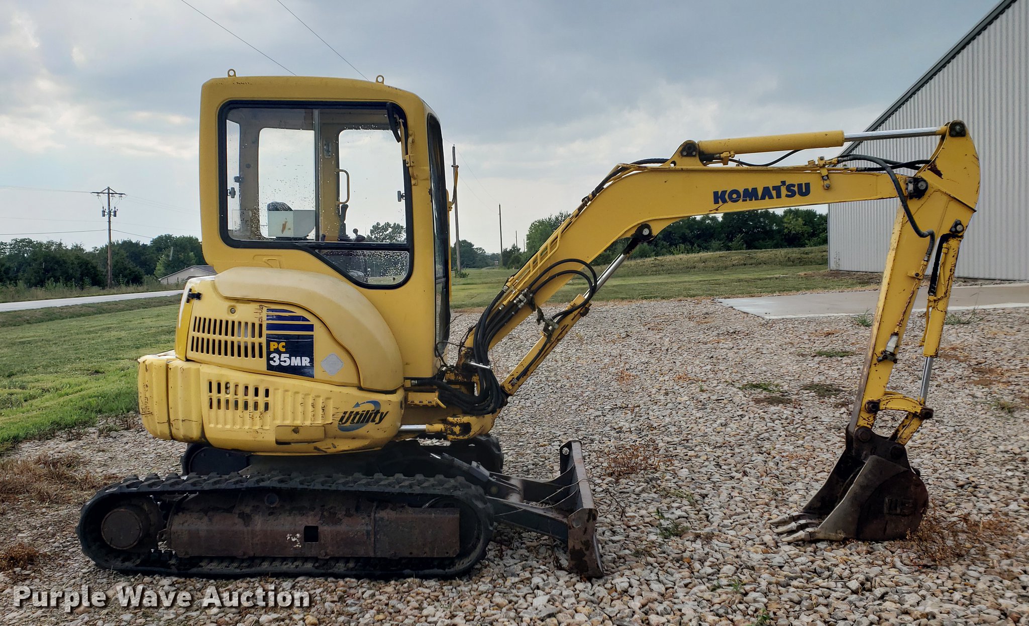2003 Komatsu PC35MR mini excavator in Warrensburg, MO | Item DF2406 sold | Purple Wave