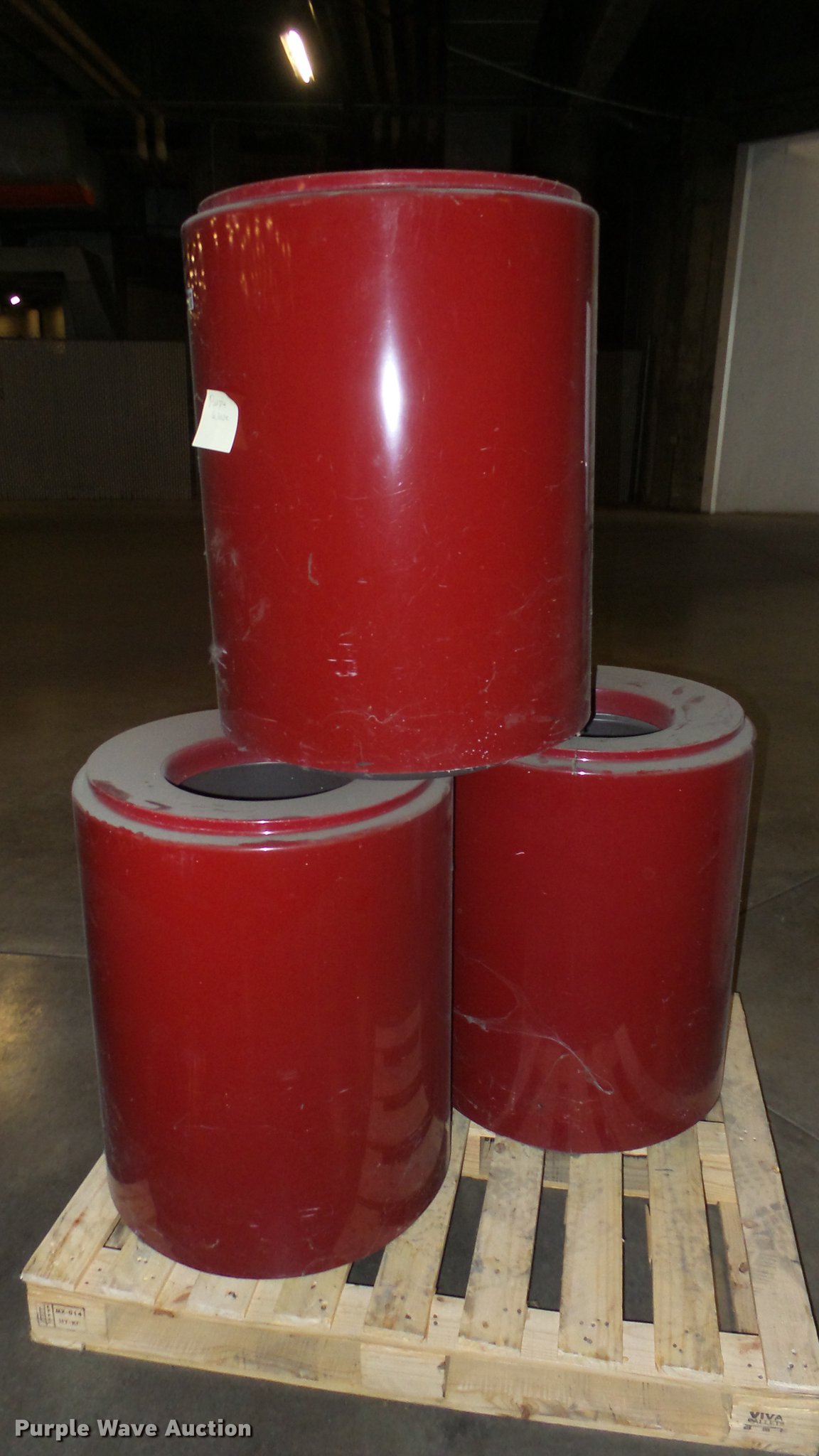 (3) metal trash cans in Wichita, KS | Item ER9600 sold | Purple Wave