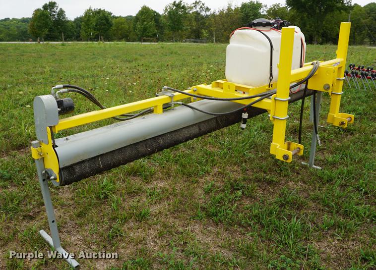 Grassworks weed wiper in Bates City, MO | Item ES9918 sold | Purple Wave