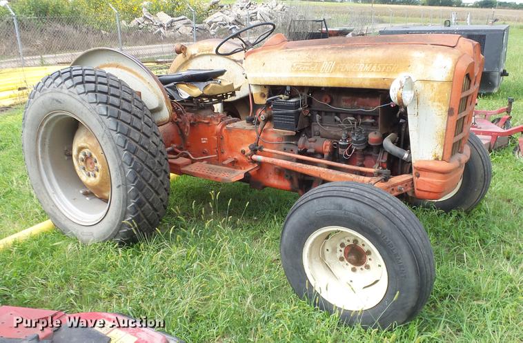 Ford 801 Powermaster tractor in Halstead, KS | Item ES9422 sold ...