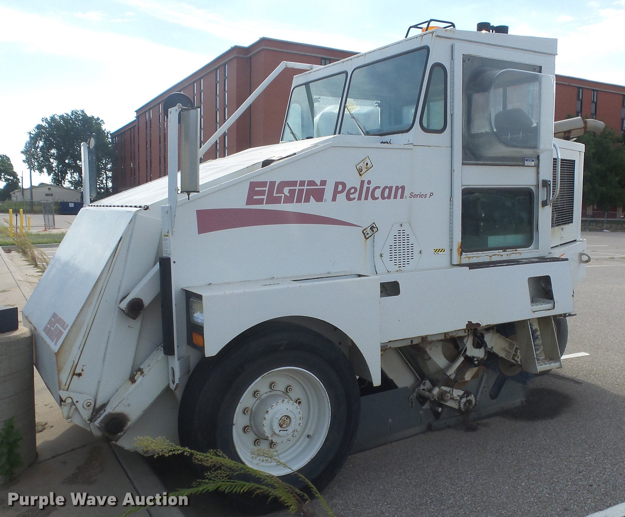 1996 Elgin Pelican P street sweeper in Wichita, KS | Item BL9035 sold ...