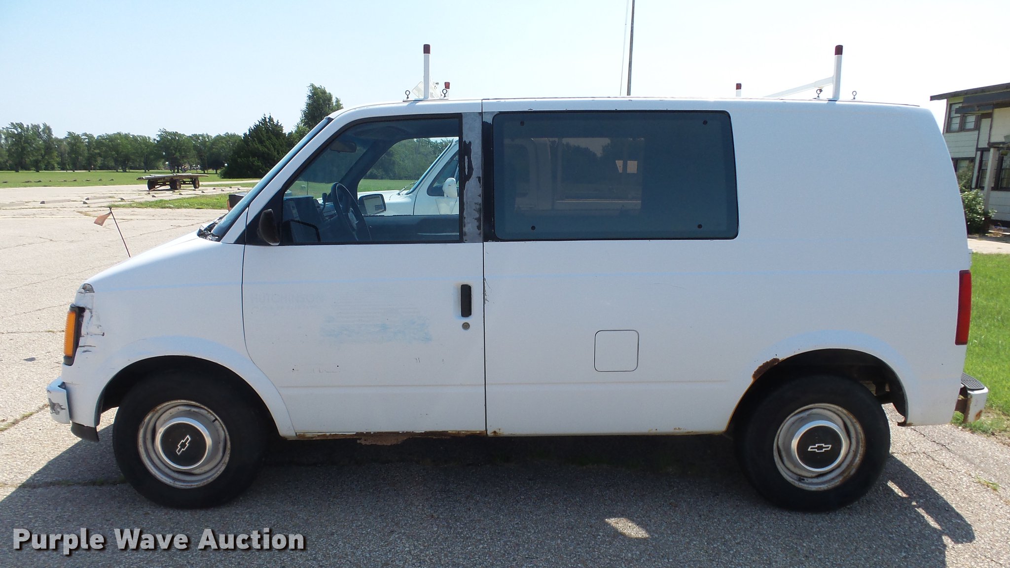 1990 Chevrolet Astro van in Hutchinson, KS | Item ET9383 sold | Purple Wave