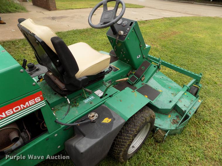 Ransomes Frontline 728D lawn mower in Salina, KS | Item DB9131 sold | Purple Wave