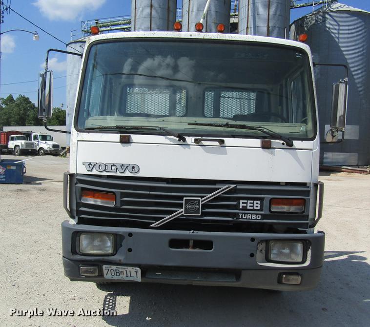 1989 Volvo FE613 flatbed truck in Tipton, MO | Item DE5192 sold ...