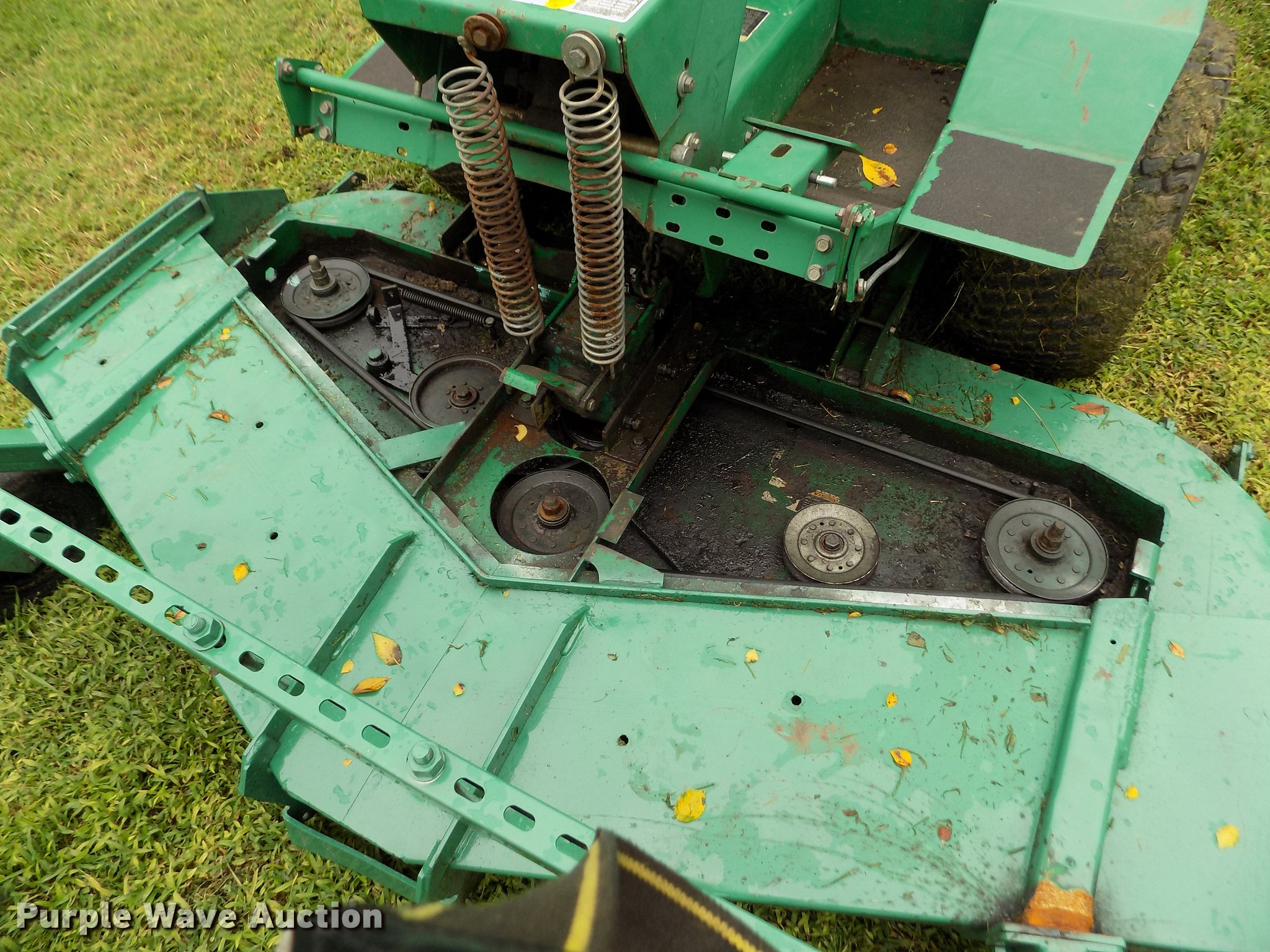 Ransomes Frontline 728D lawn mower in Salina, KS | Item DB9131 sold | Purple Wave