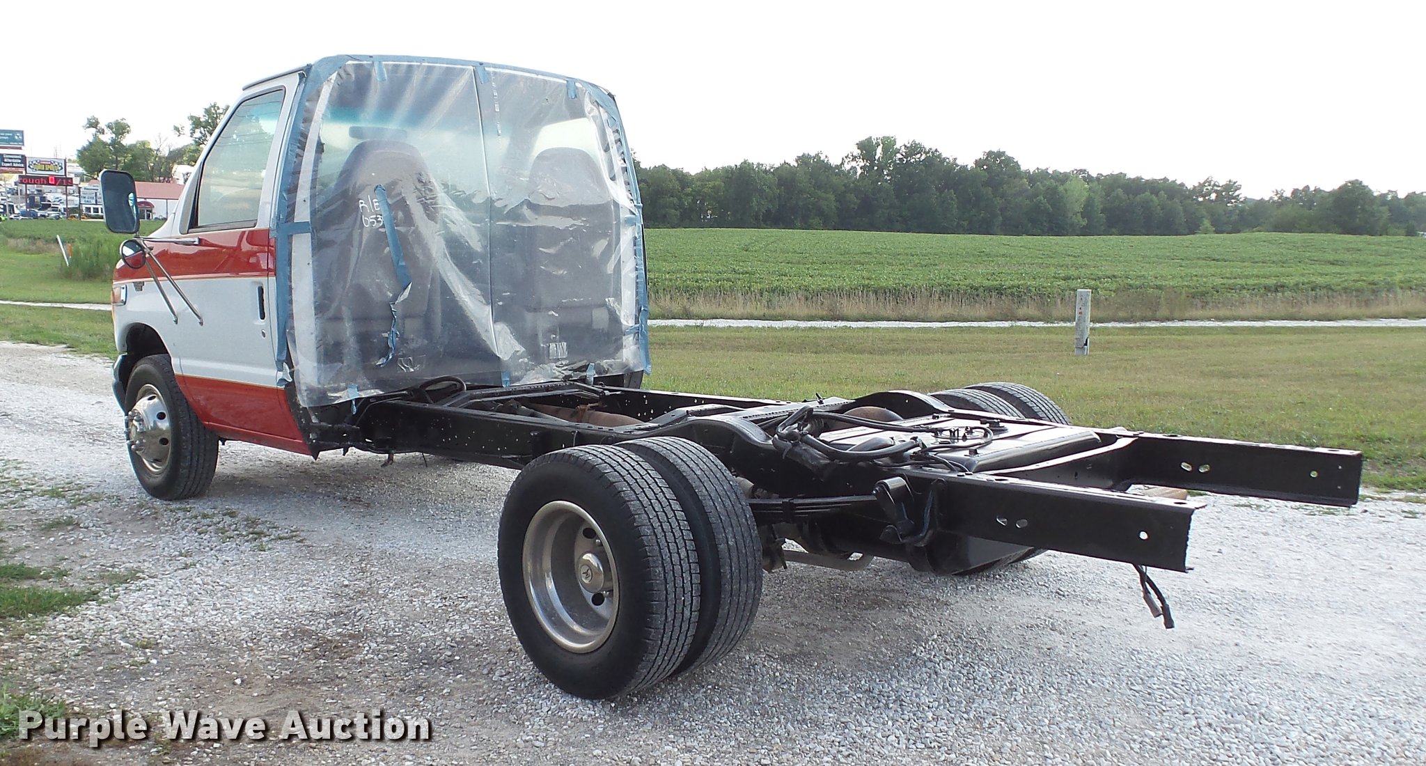 2000 Ford Econoline E350 Super Duty cab and chassis in Moscow Mills, MO ...