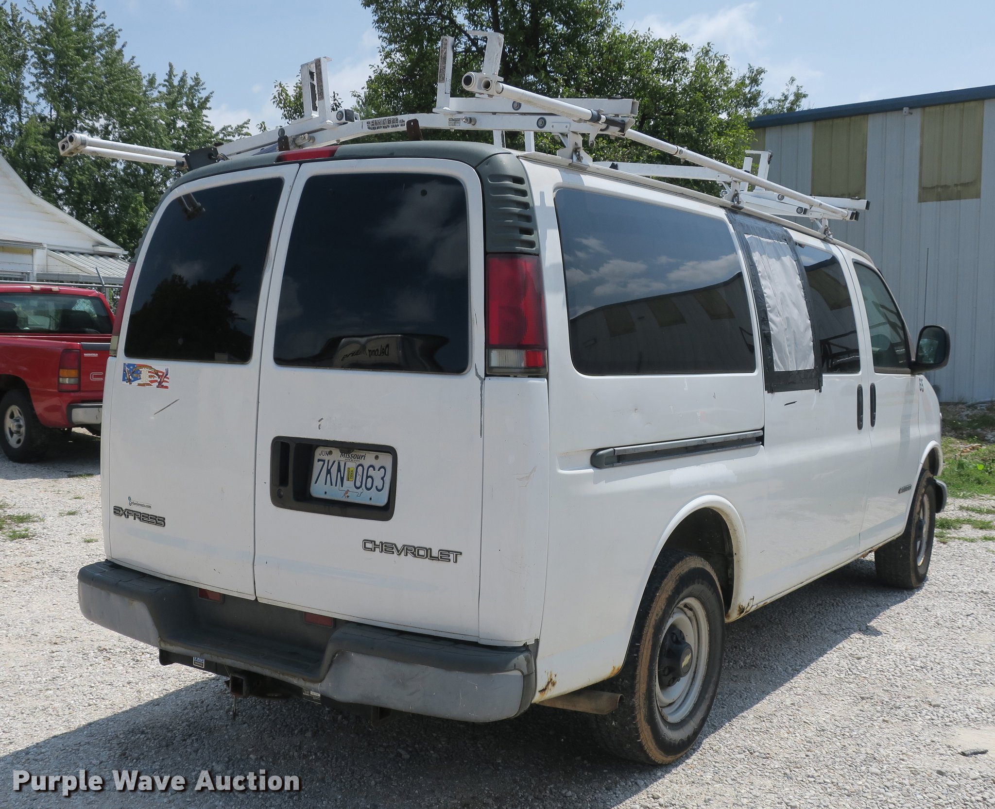 2001 Chevrolet Express 3500 Cargo van in Springfield, MO | Item DE3799 ...