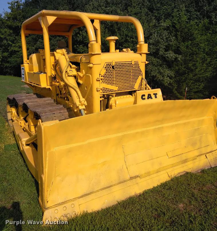 Caterpillar D7 dozer in Vernon, OK | Item EO9500 sold | Purple Wave