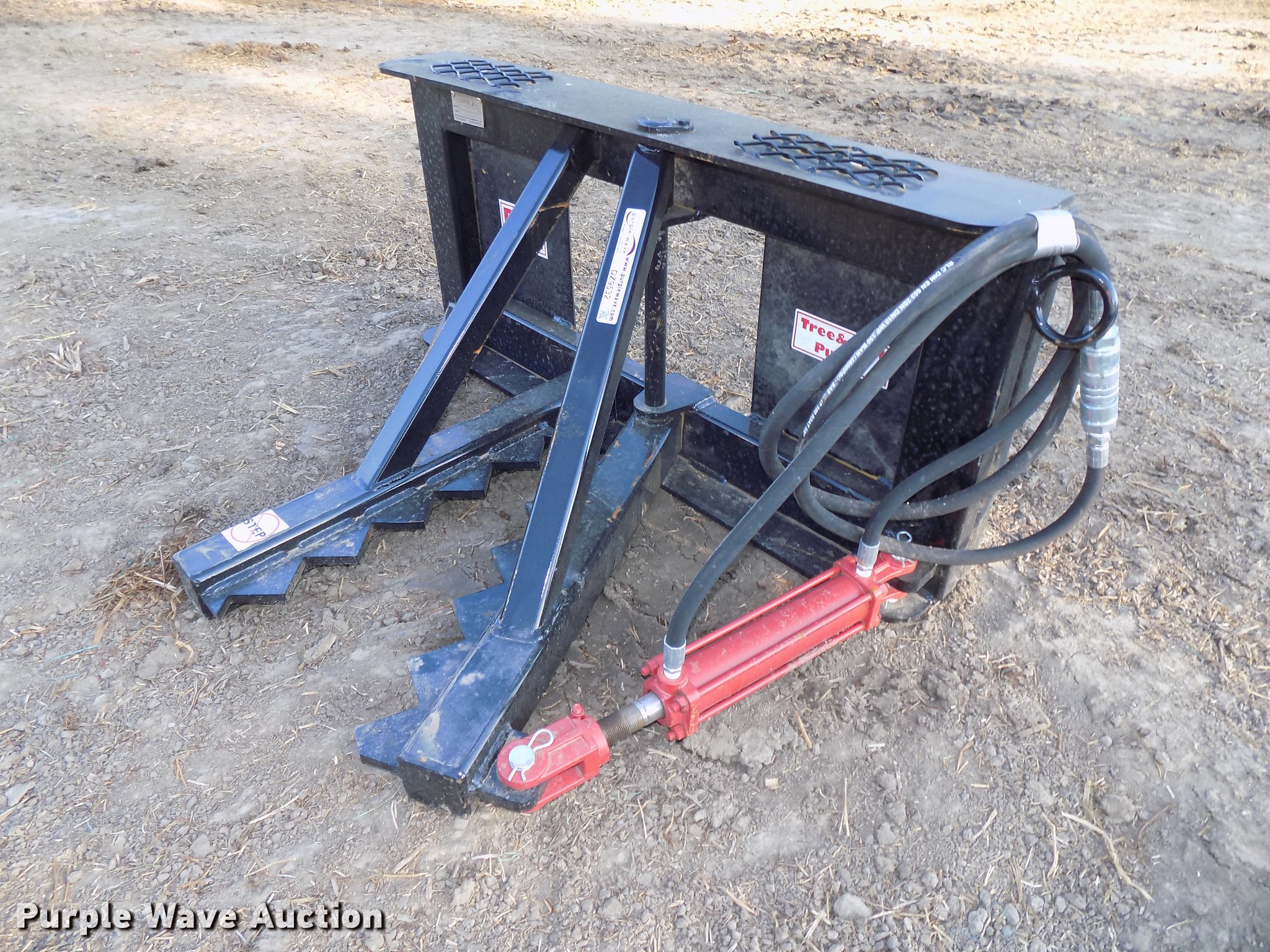 2018 Easy Man Post skid steer post puller in Pender, NE | Item DZ9532 ...